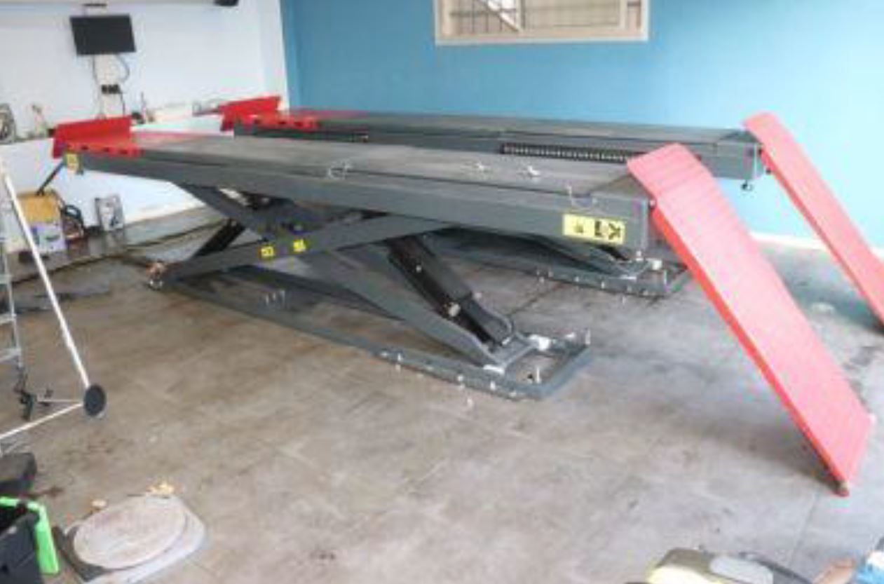 Vente de matériels de garage par TGGV Enchères le 21 Août 2023