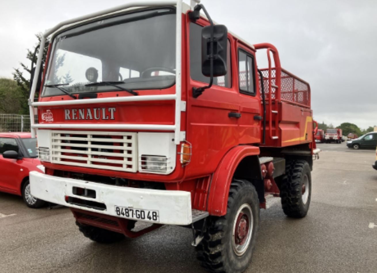 Lot 74 - RENAULT M150 4X4 Pompier - Résultat du 18/11/2022