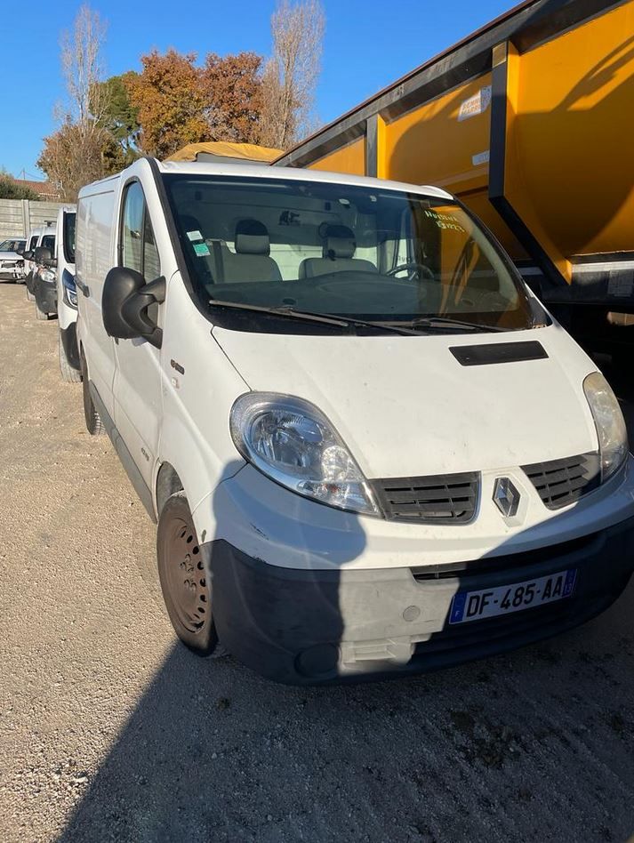 Renault Trafic année 2014 ayant 280479 km au compteur - Résultat du 06 ...